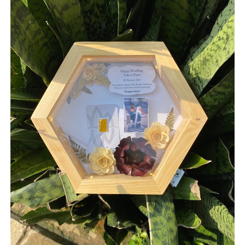 Jual Frame Hexagonal Rustic Hias 2 sudut | Shopee Indonesia