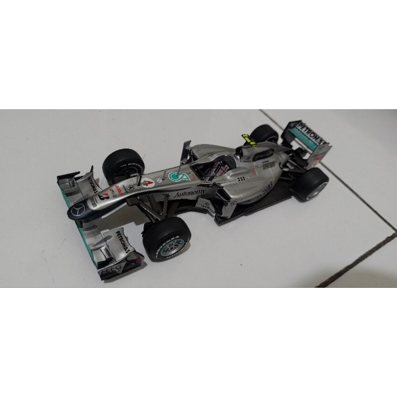 Jual 1/24 Scale Model Kit Mokit Revell Mercedes GP Petronas MGP W01 ...