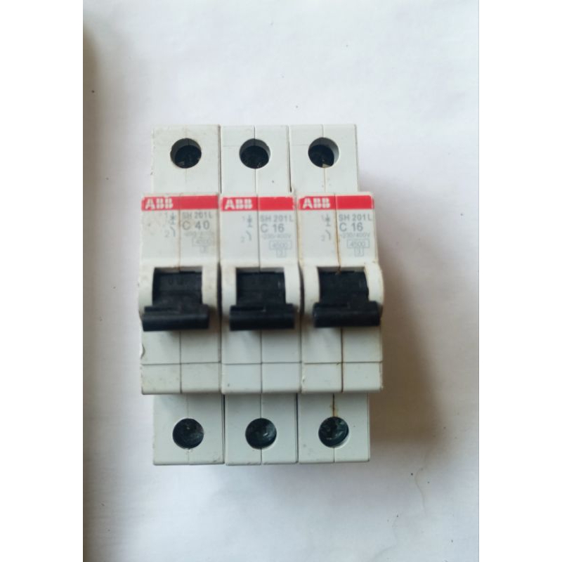 Jual MCB ABB SH201L 2a 4a 6a 10a 16a 20a 25a 32a 40a 50a 63a ABB ORIGINAL | Shopee Indonesia