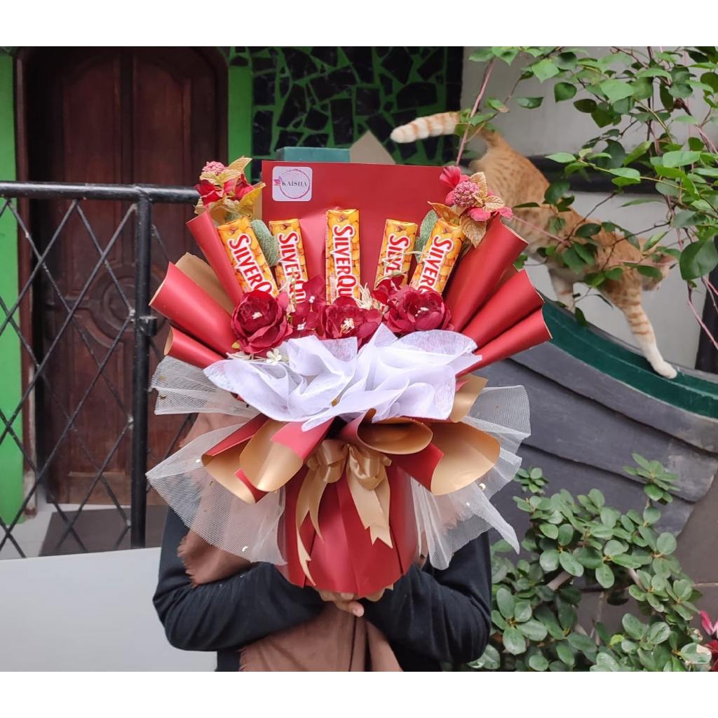 Jual Bucket Bunga Cokelat Handbuket Cokelat Wisuda Ulang Tahun ...