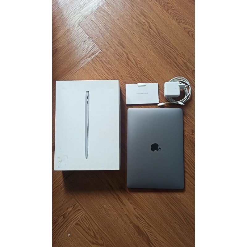 Jual macbook air m1 2020 8/256 Second | Shopee Indonesia
