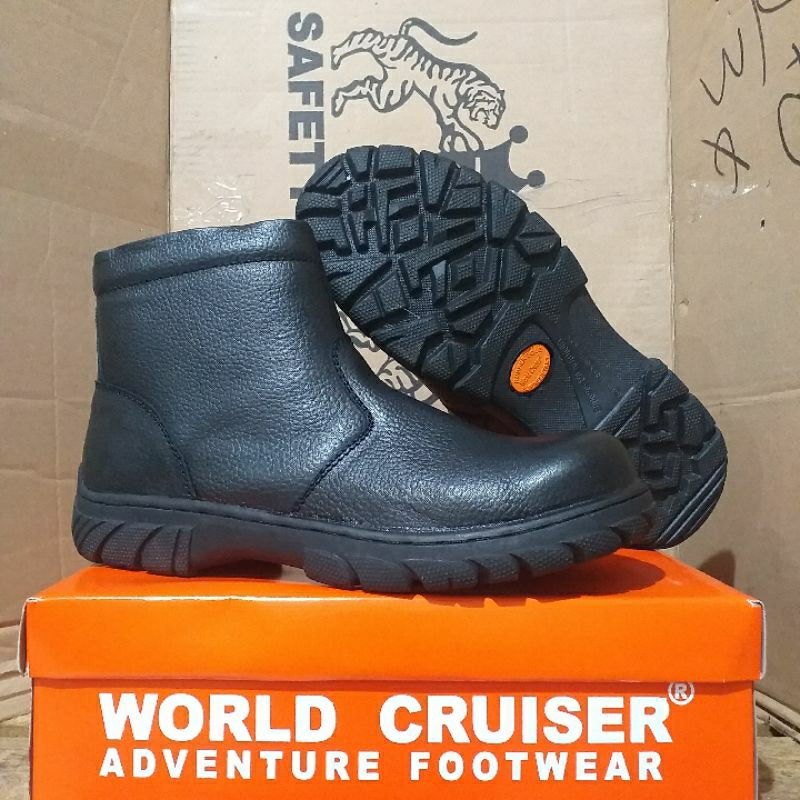 Jual Sepatu Safety World Crushers / Hitam, Model resleting 6 inch ...