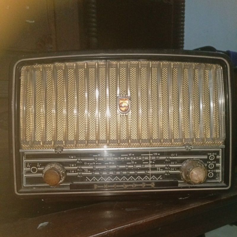 Jual Radio Kuno/ Radio Jadul/ Radio Antik/ Radio Tabung philips ...