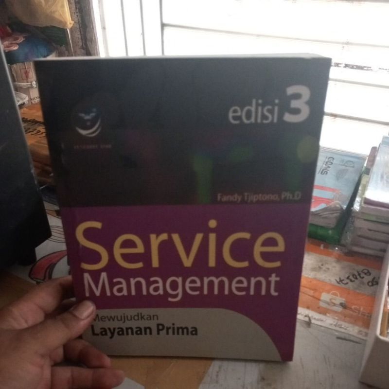 Jual BUKU SERVICE MANAGEMENT ( MEWUJUTKAN LAYANAN PRIMA) | Shopee Indonesia