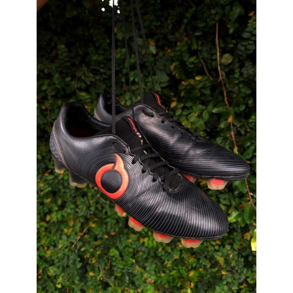 Jual Sepatu Bola Ortuseight Catalyst Oracle FG Black | Shopee Indonesia