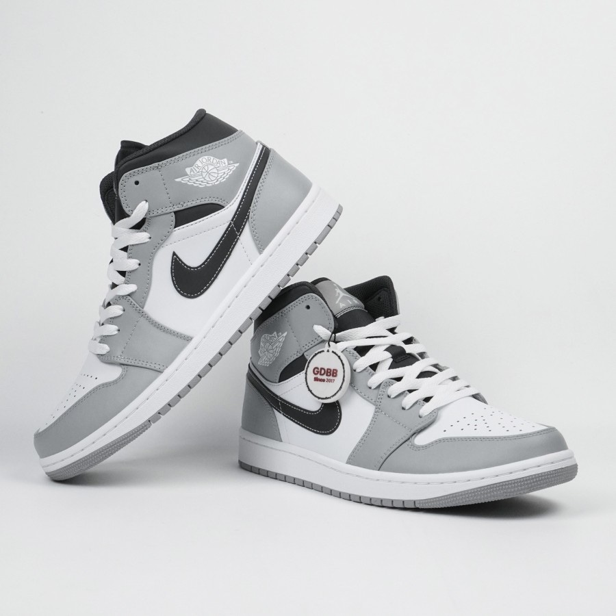 Jual Sepatu Jordan 1 Mid Light Smoke Grey Anthracite White Grey Black ...