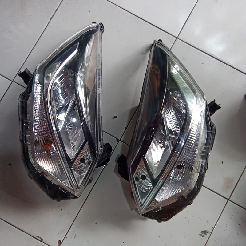 Jual headlamp/lampu depan LED calya , Sigra facelift | Shopee Indonesia Jual headlamp/lampu depan LED calya , Sigra facelift | Shopee Indonesia