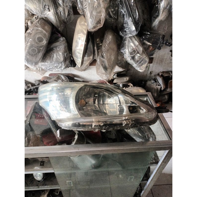 Jual Headlamp Innova 2012-2015 Original (barong) | Shopee Indonesia