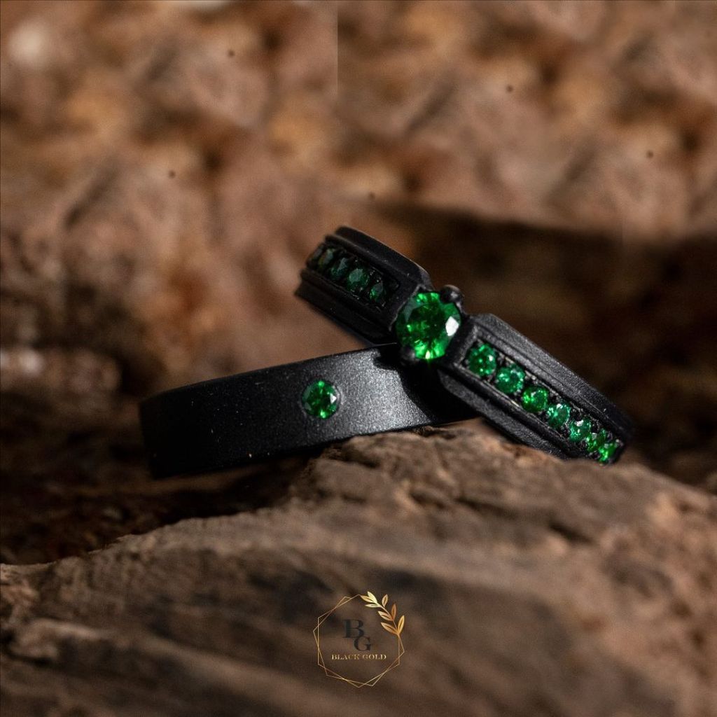 Jual Rustic Ring Couple Silver With Zamrud (Green) Stone Black Finish ...