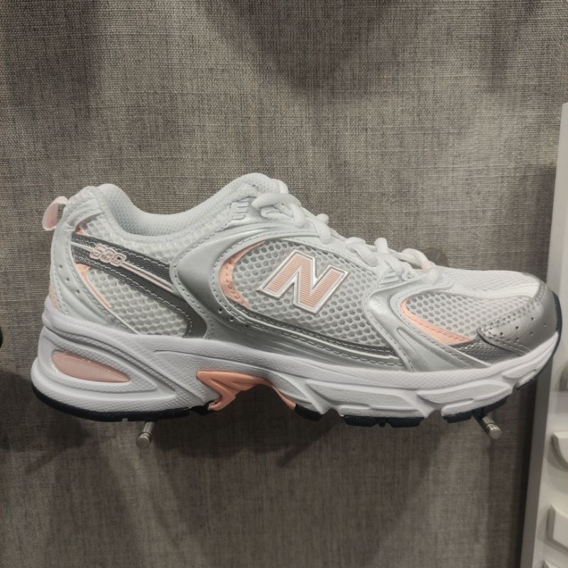 Jual New Balance Sneakers 530 White & Cloud Pink (MR530ECP) | Shopee ...