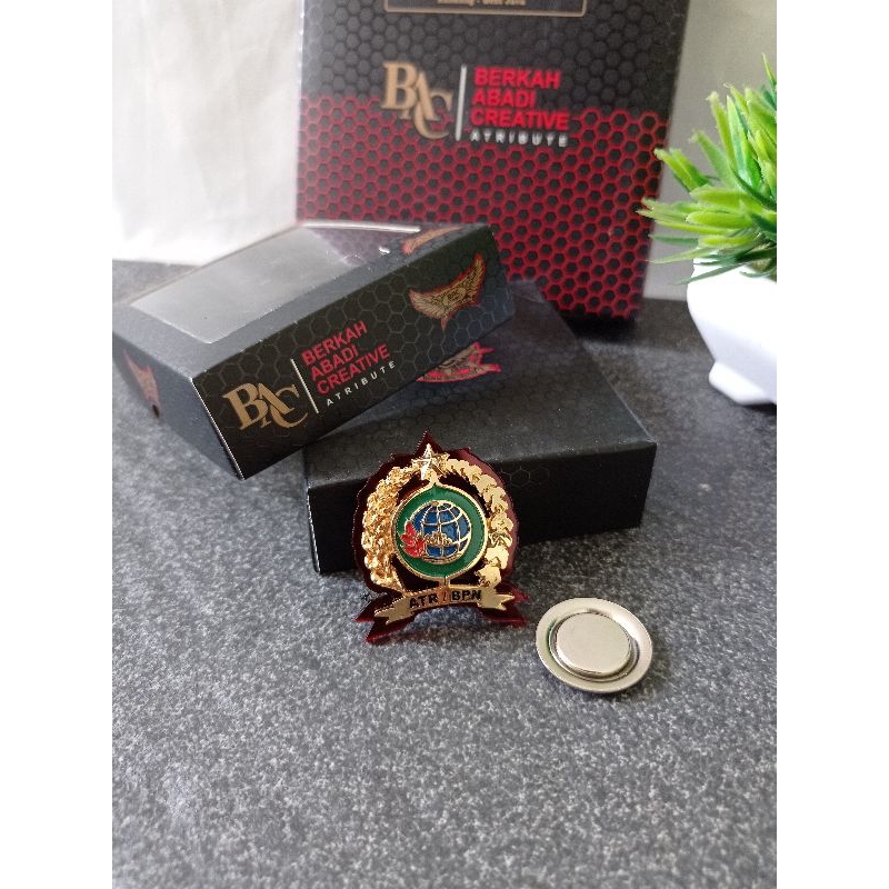 Jual Pin Atr Bpn Warna Hijau Exclusive | Shopee Indonesia