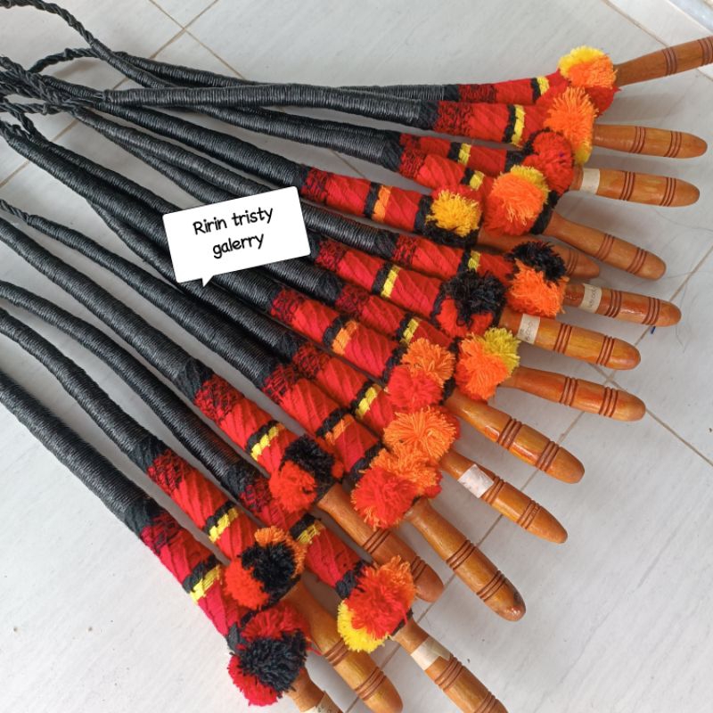 Jual Pecut tari garan kayu,pecut jaranan,pecut kepang | Shopee Indonesia