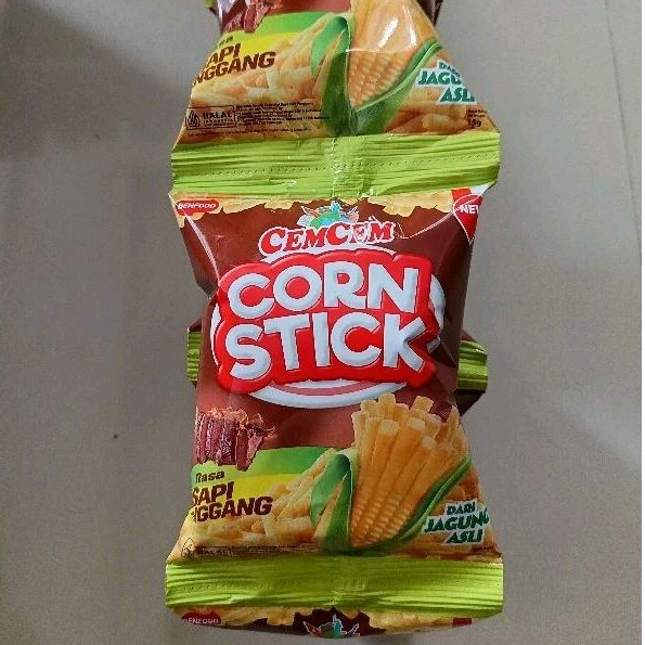 Jual CEMCEM CORN STICK SAPI PANGGANG RENTENG 2000AN ISI 10 BUNGKUS ...