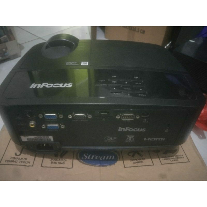 Jual proyektor infocus in 112a second normal | Shopee Indonesia