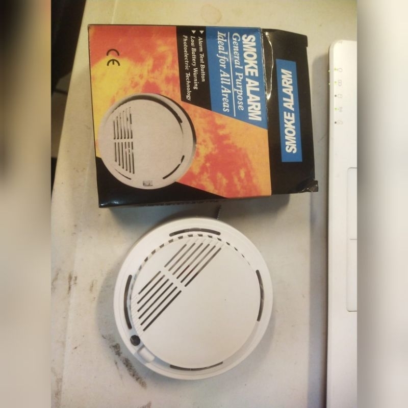 Jual Portable Smoke Detector Alarm Battery Alat Deteksi Asap include ...
