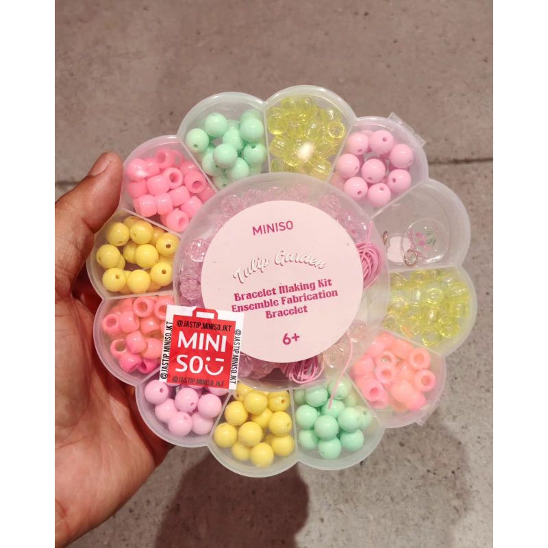 Jual MINISO 🆕 DIY Gelang / Tulip Garden Bracelet Making Kit Collection ...