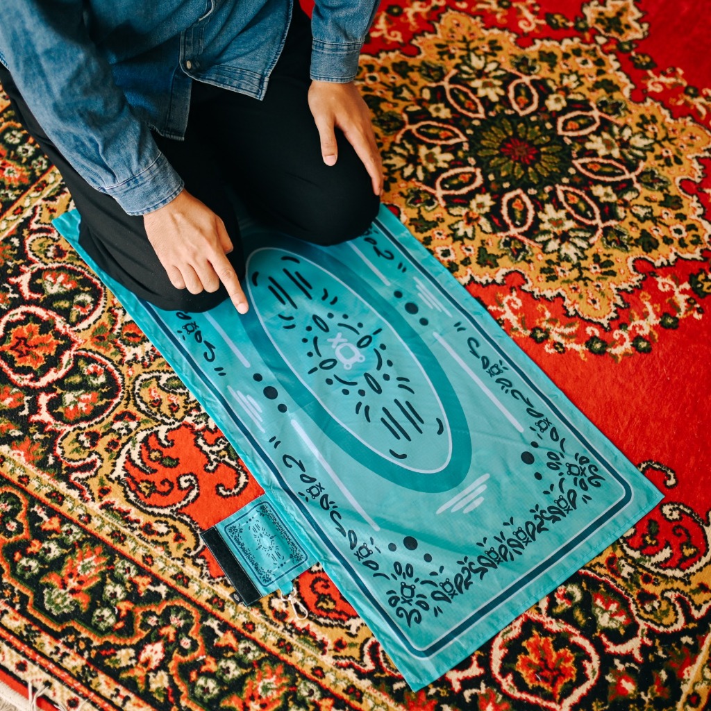 Jual CRSL Khushu' Prayer Mat I Sajadah Travel I Pray Mat I Prayer Rug I ...