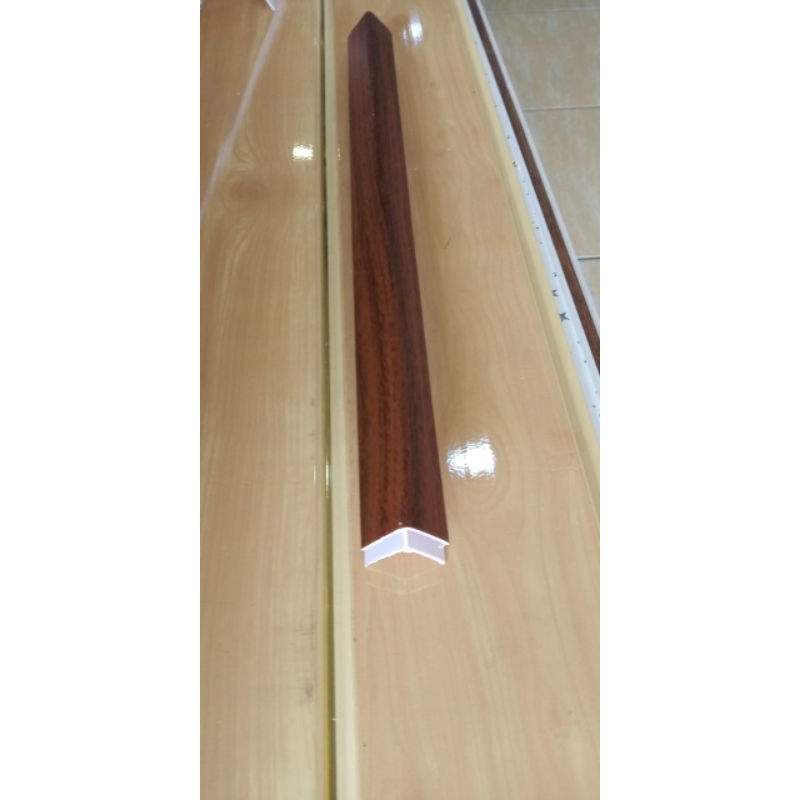 Jual List Siku Plafon PVC kayu jati Coklat Tua & Coklat Muda | Shopee ...