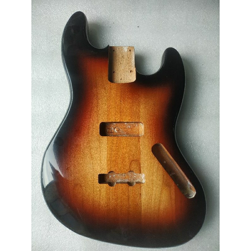 Jual body bass fender jazz bass | Shopee Indonesia
