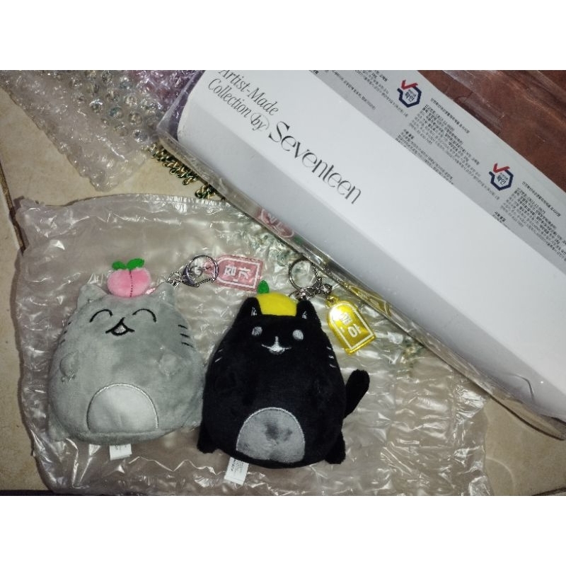 Jual Artist Made Collection Jun OCL Keyring (Boneka Ready hitam ...