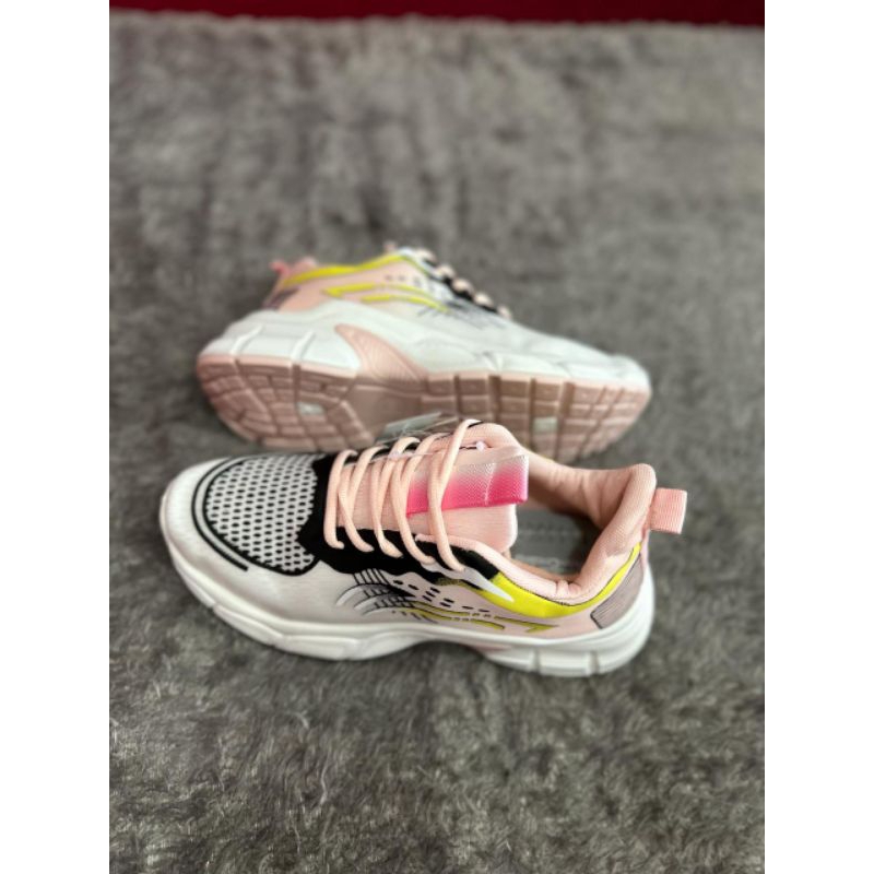 Jual sepatu Sneakers Sepatu Jogging Fashion Korea Casual Perpaduan Pink ...