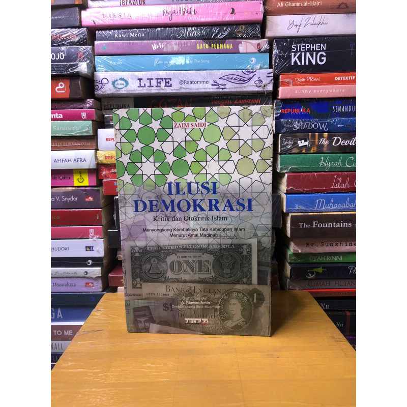 Jual (Buku Sospol dan Sejarah) ILUSI DEMOKRASI KRITIK DAN OTOKRITIK ...