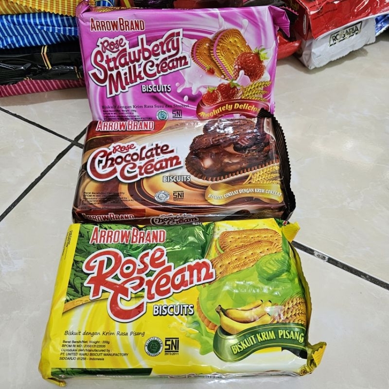 Jual UBM Biscuits Rose Arrow | Arrow Brand Biscuits Rose | Biskuit Rose ...