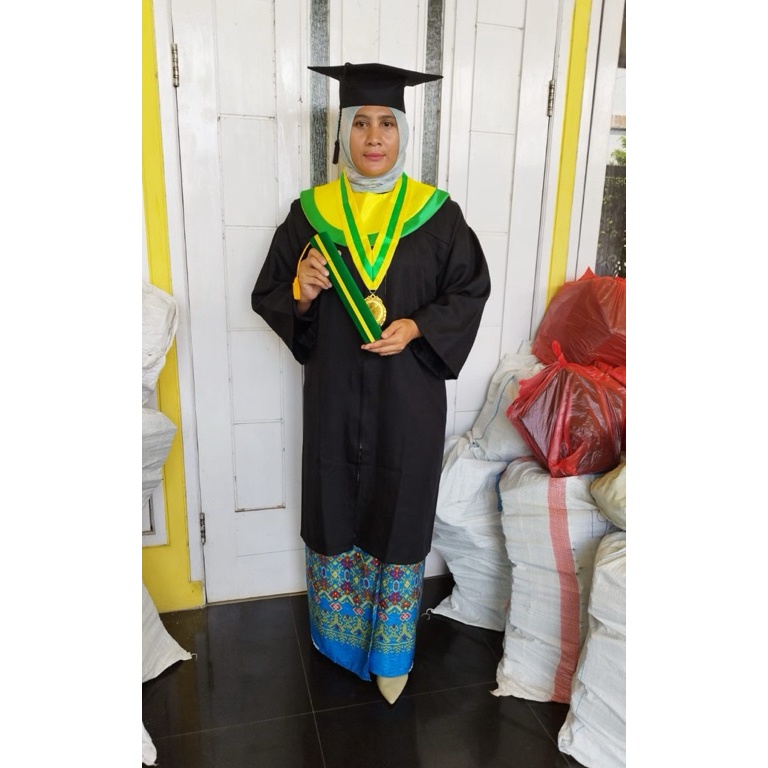 Jual ART A7Q baju Toga Wisuda KAIN Gabardin Set Lengkap Dengan Topi ...