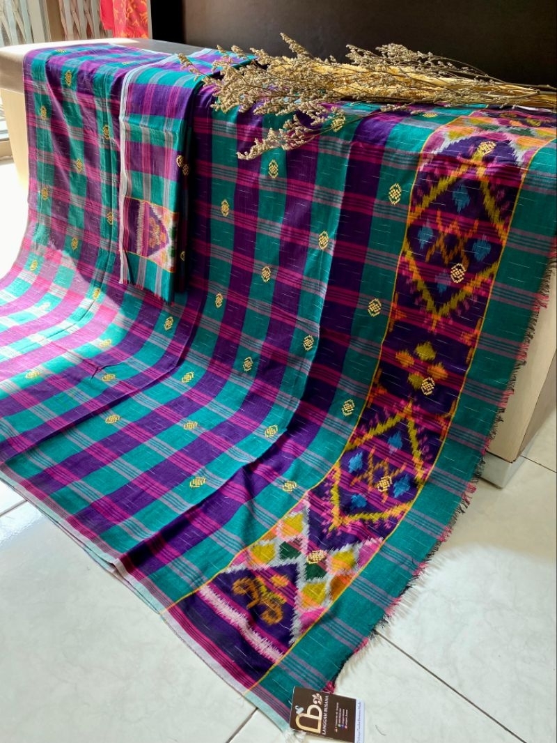 Jual Kain Endek Motif Tumpal & Tretes Bali || Free Selendang || Kamen ...