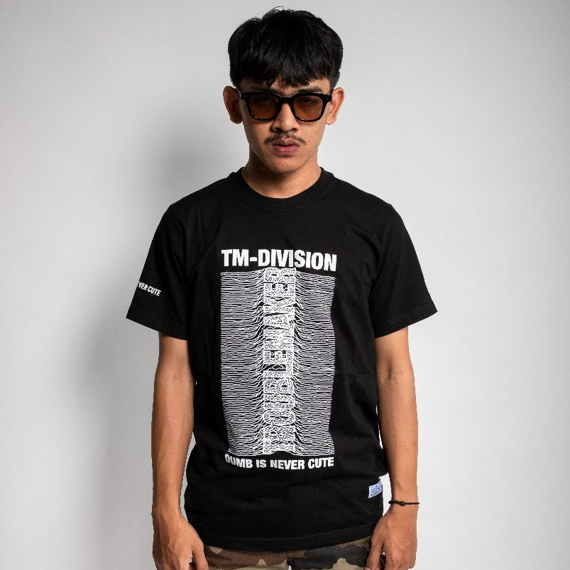 Jual Troublemaker - Tees - TM Division | Shopee Indonesia