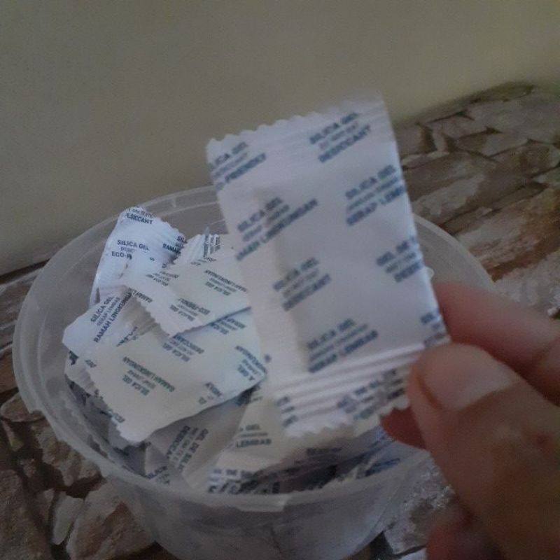 Jual SLICA GEL NATURAL 2 GRAM | Shopee Indonesia