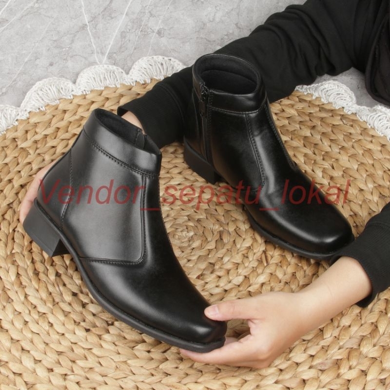 Jual Sepatu Pdh wanita Polwan Secawan warna dop dan kilap | Shopee ...