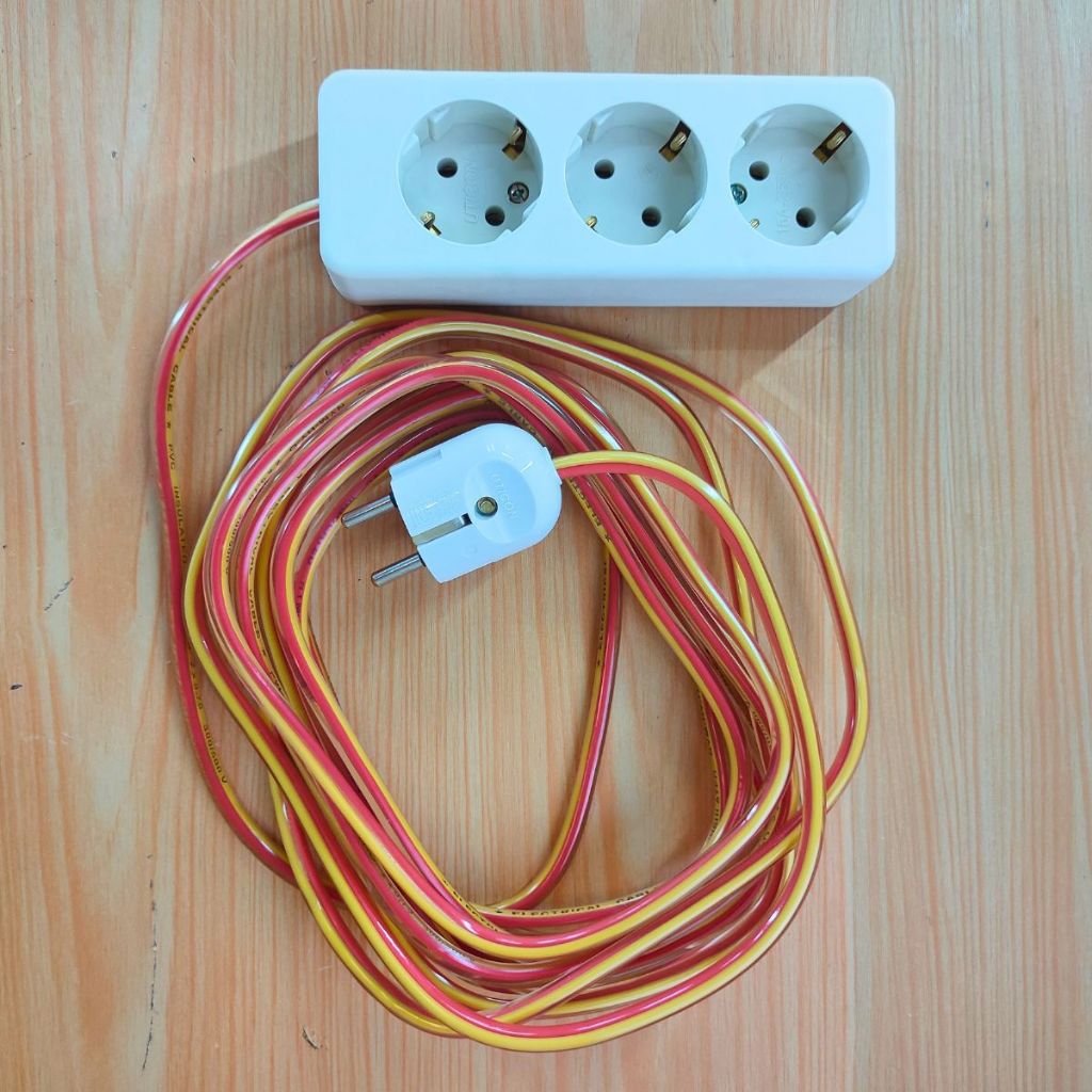 Jual Colokan Listrik Uticon Stop Kontak Arde 3/6 Lubang + Kabel 1/5/10 ...