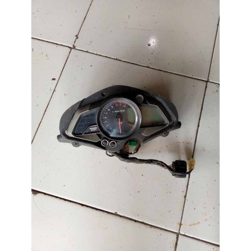 Jual speedometer Kawasaki Bajaj Pulsar 200NS bekas original | Shopee ...