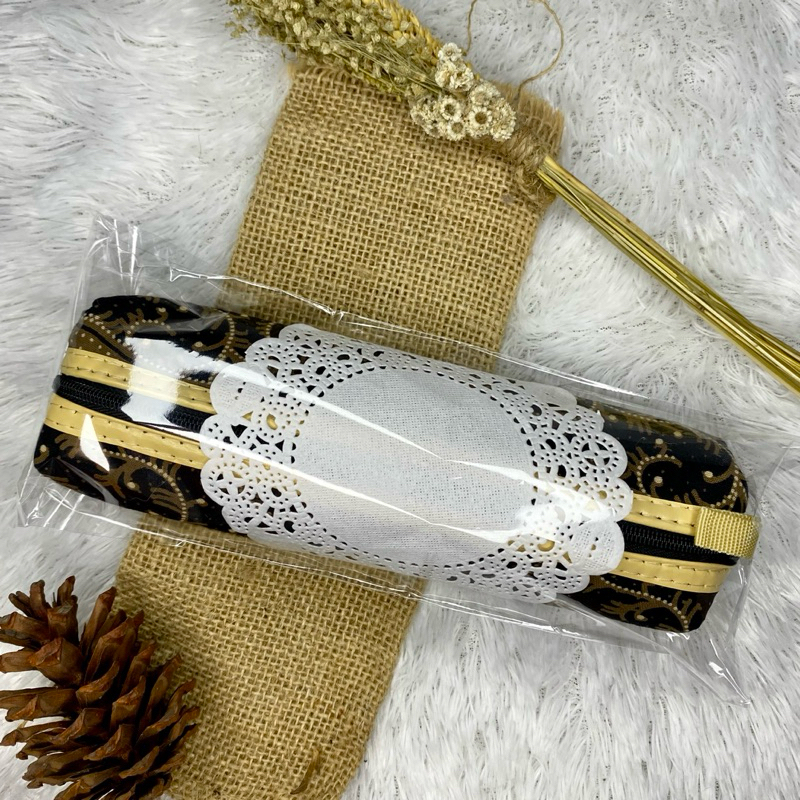 Jual Souvenir Pernikahan Tempat Pensil Batik Khas Jogja 19 x 7 cm (1kg muat 50pcs) | Shopee ...