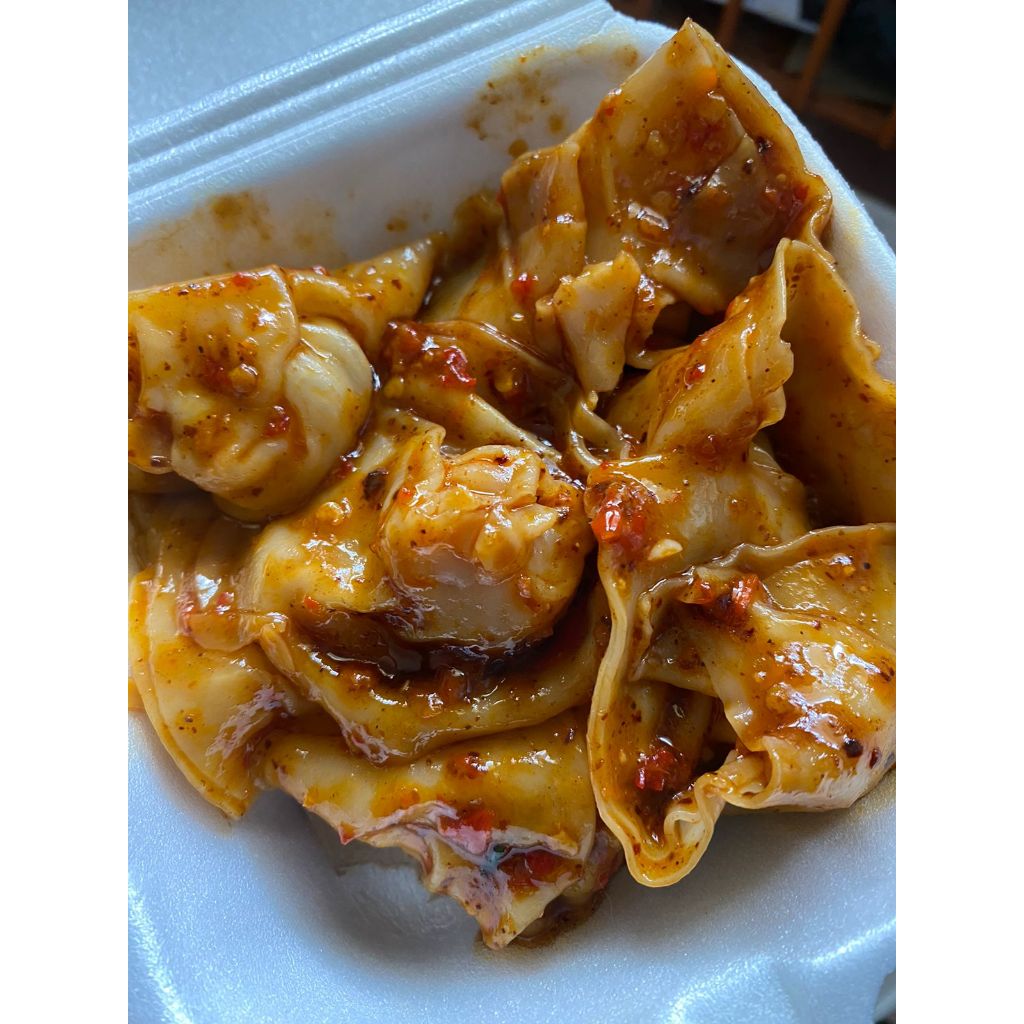 Jual PANGSIT CHILI OIL / WONTON PEDAS VIRAL/ PANGSIT AYAM KUAH | Shopee ...