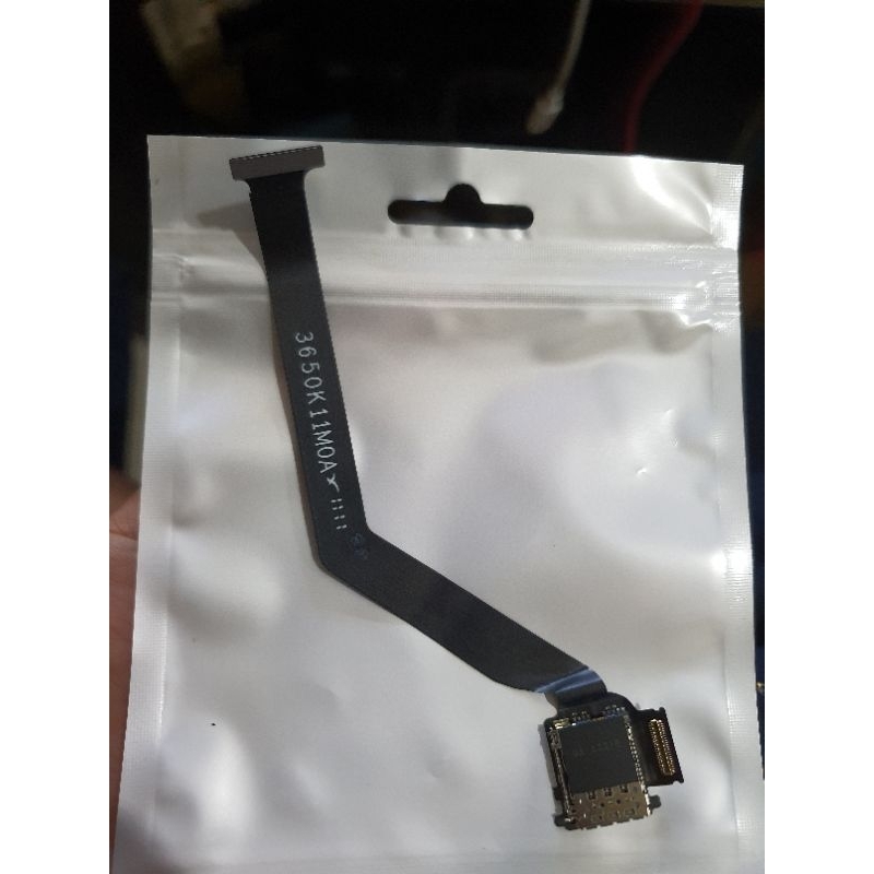 Jual fleksibel penghubung lcd dan rumah sim POCO F3 ori copotan | Shopee Indonesia