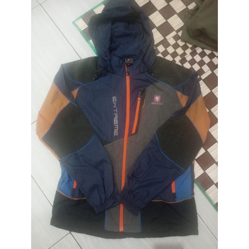 Jual jaket running black yak | Shopee Indonesia