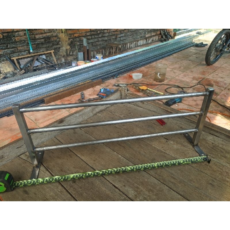 Jual rangka besi gantungan handuk 3 susun tempel dinding(100%real pict ...