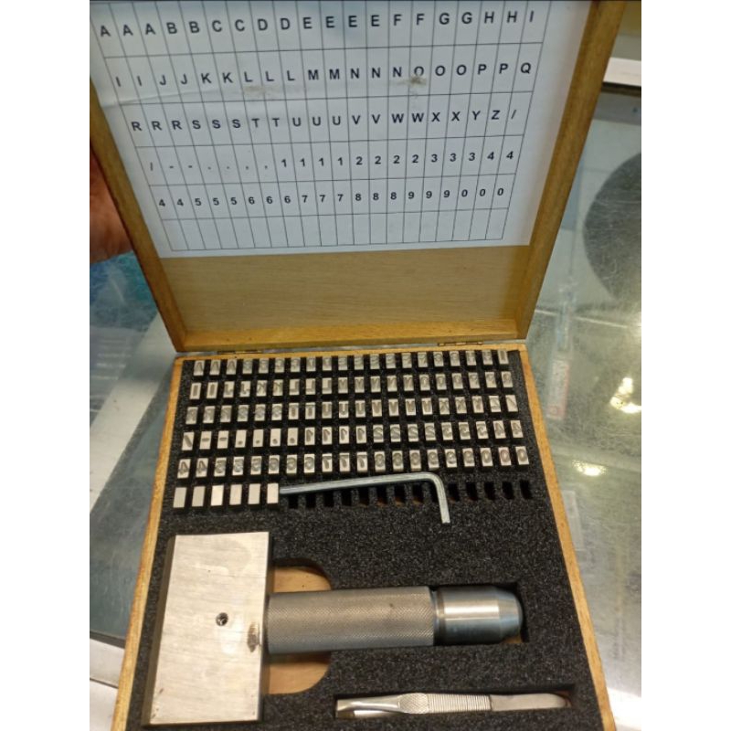Jual GRAVUREM - Tempered Stamping Head / Angka & Huruf Ketok 4mm ...