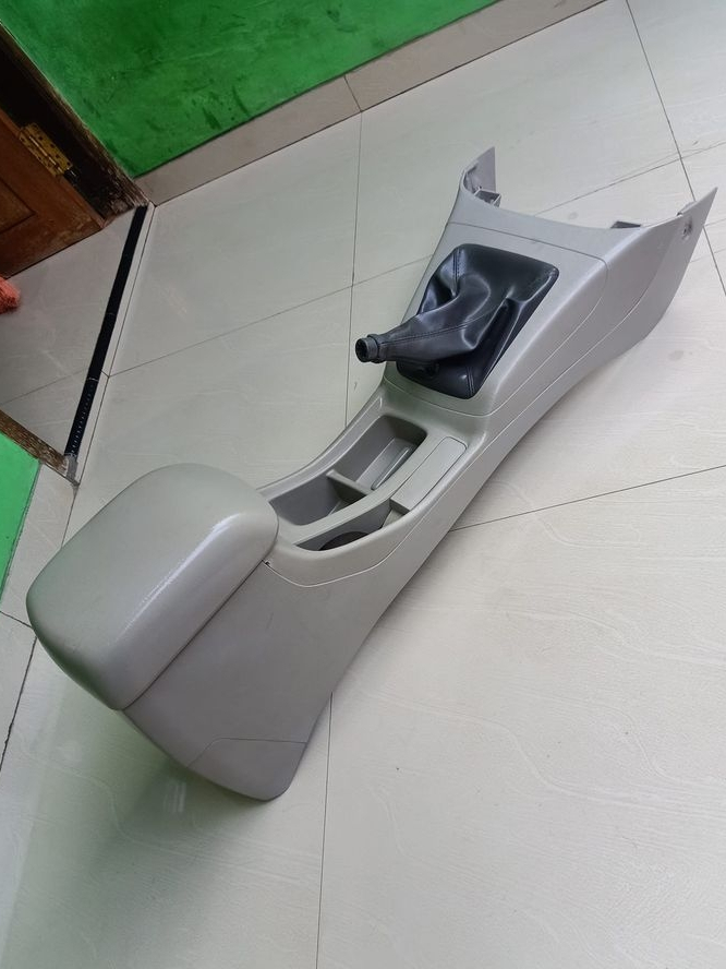 Jual console Box Innova 2005-2015 | Shopee Indonesia