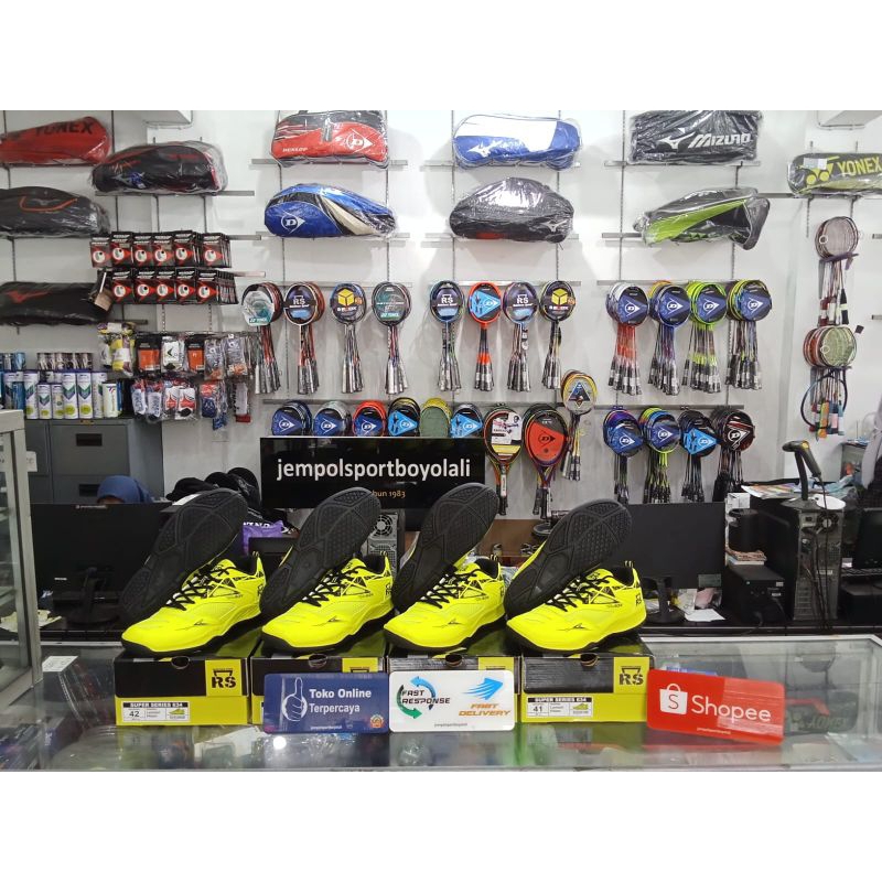 Jual SEPATU BADMINTON RS SUPER SERIES 634 - LEMON/HITAM | Shopee Indonesia