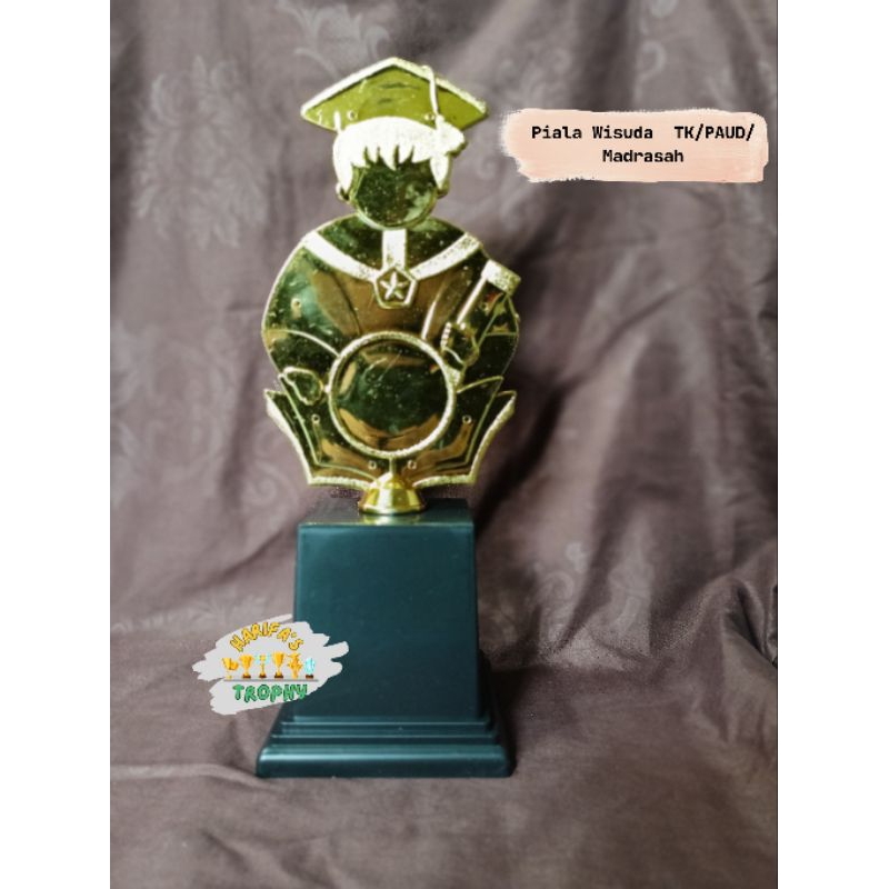 Jual piala satuan wisuda anak PAUD/TK/RA/MADRASAH | Shopee Indonesia