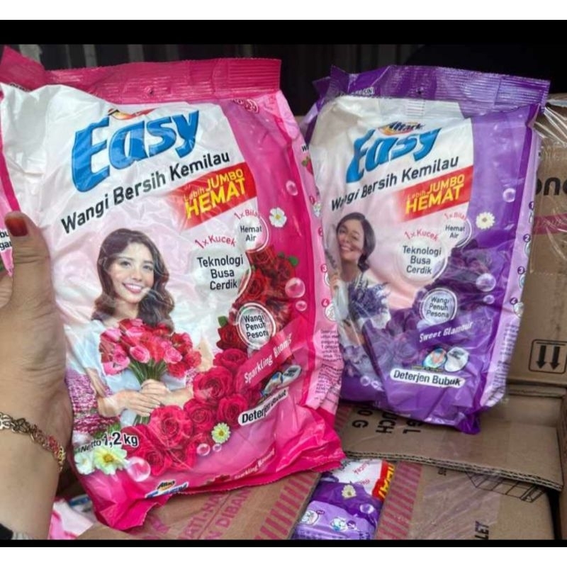 Jual Attack Easy Deterjen Bubuk 1.2kg sparkling Blooming & sweet ...