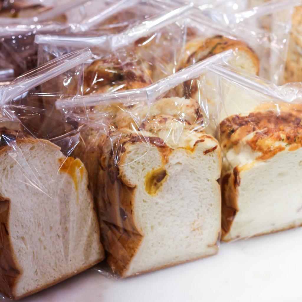 Jual Jawara Roti & Kue - Smoked Chicken & Cheese Toast - Halal Toast ...