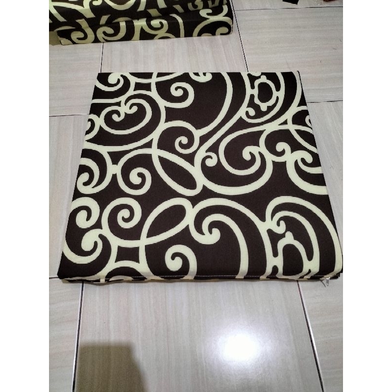 Jual busa lesehan kursi kayu ukuran 100x100x5cm | Shopee Indonesia