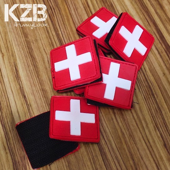 Jual Patch Rubber Velcro-Emblem Karet SWITZERLAND - SWISS | Shopee ...