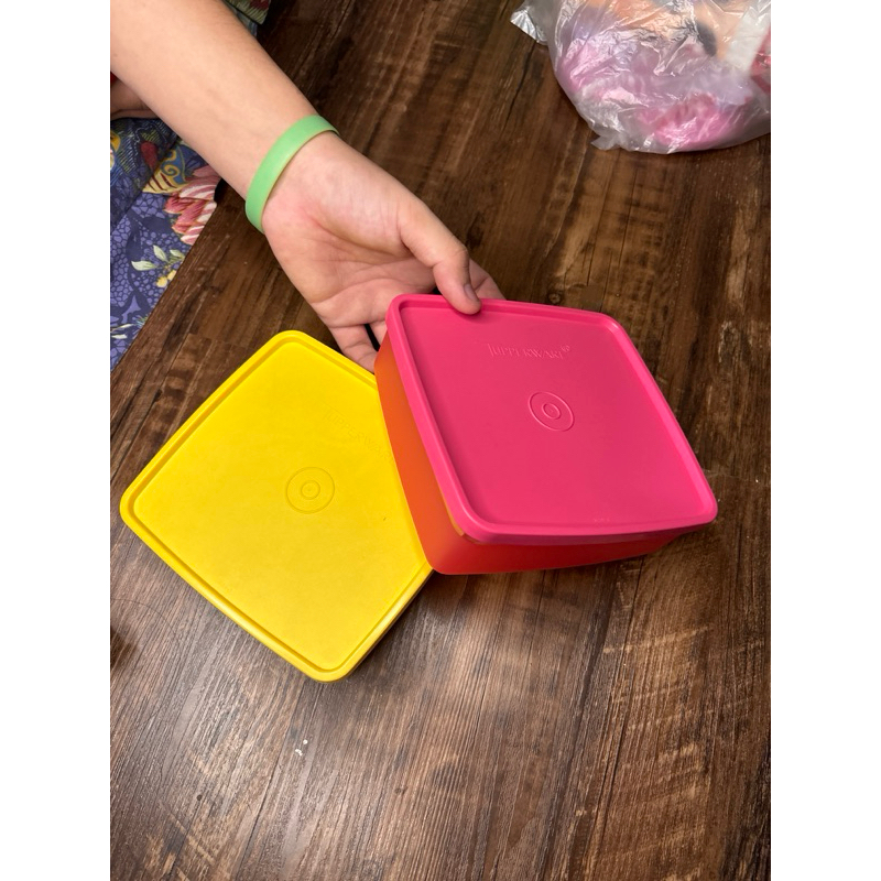 Jual Tupperware tempat bekal | tupperware larga square away set 2 ...
