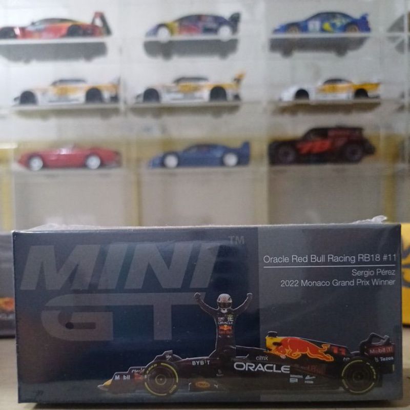 Jual Mini GT 551 - Oracle Red Bull Racing RB18 #11 Sergio Perez 2022 ...