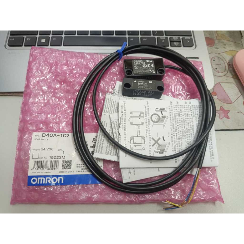 Jual D40A-1C2 OMRON DOOR SWTICH 1 aux output, 2M Cable PNP | Shopee Indonesia